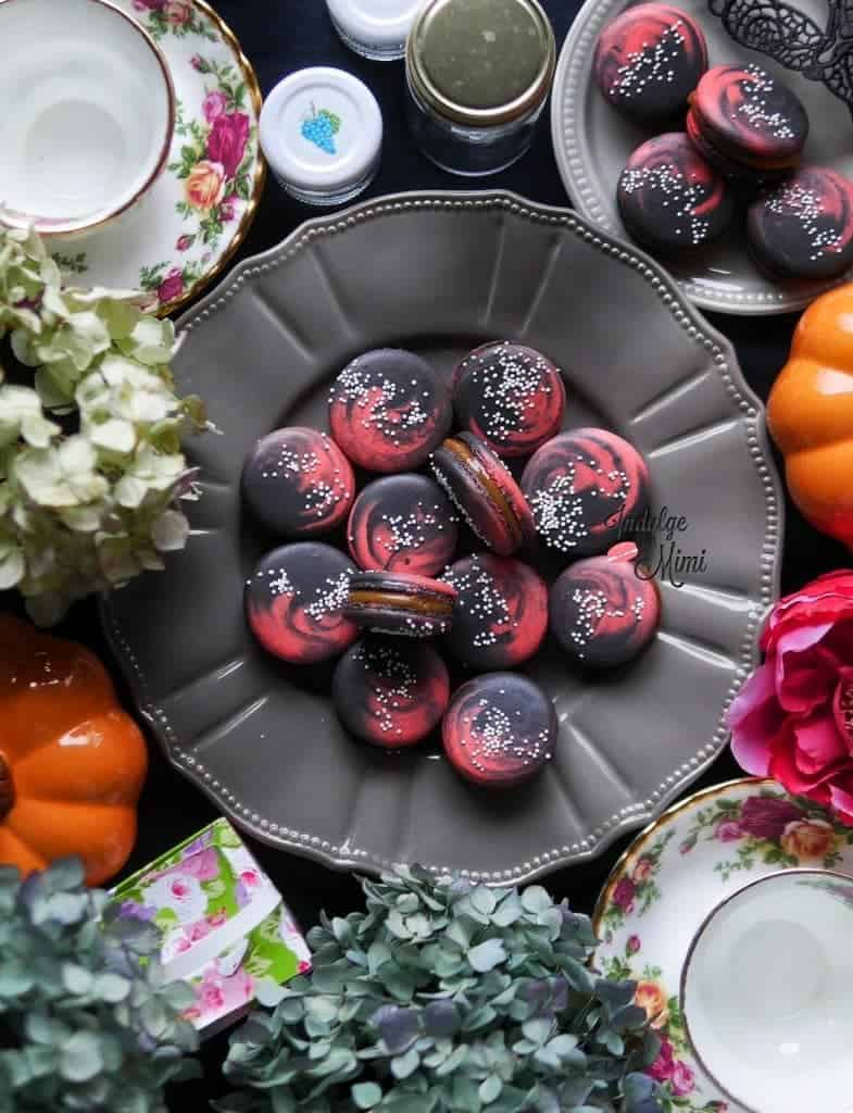 How to Bake Two-Colored Galaxy Macarons