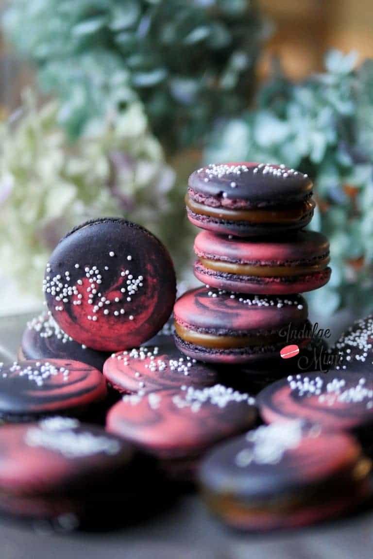 How to Bake Two-Colored Galaxy Macarons - Indulge With Mimi