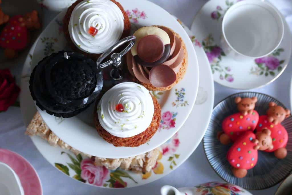 Tea Time at Mimi's & Bear on Tree (or Magic Mushroom?) Template ...