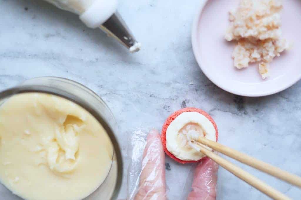 Delicate Lychee Rose Macarons in a Heart Shape (Template) - Indulge ...