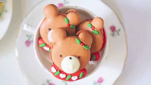 Chocolate Peppermint Macarons with Christmas Bear Template - Indulge With Mimi
