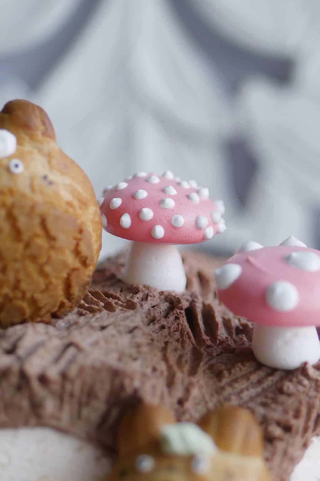 Echanted Forest Christmas Yule Log Cake Made with Japanese Cake Roll ...